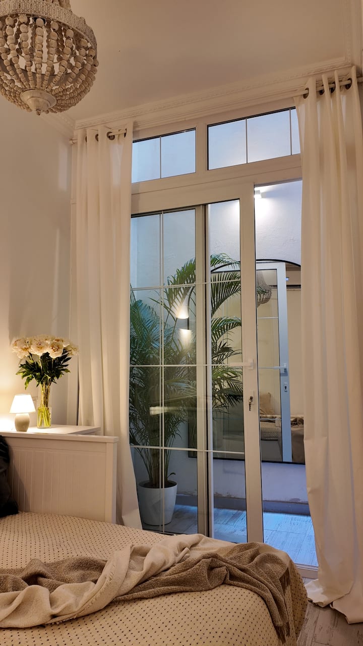 Cozy Apartment With Patio At Merced - 馬拉加