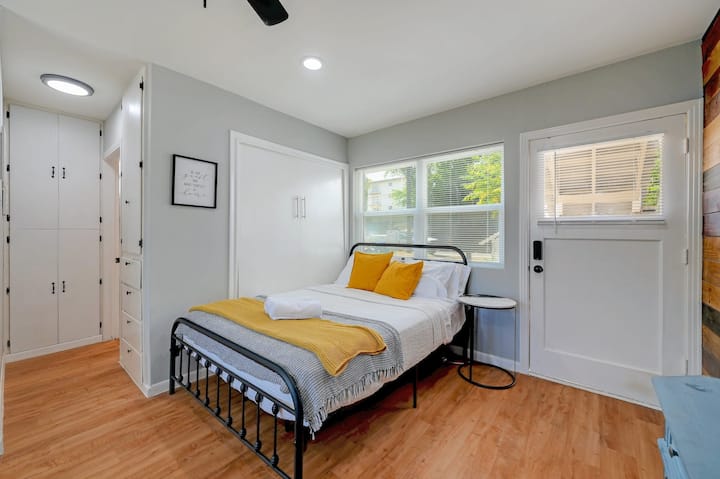 Cozy Studio! Near Dt-ftsam-uiw-trinity-pearl (#J) - Terrell Hills - San Antonio