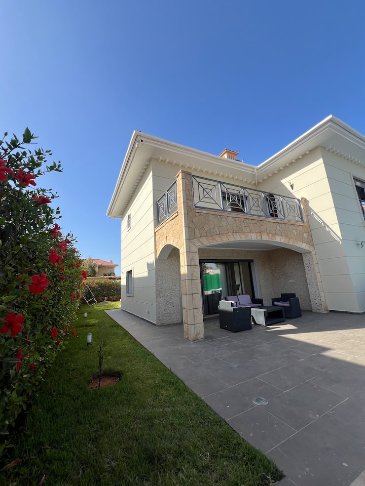 Villa à Louer Avec Piscine - Saidia