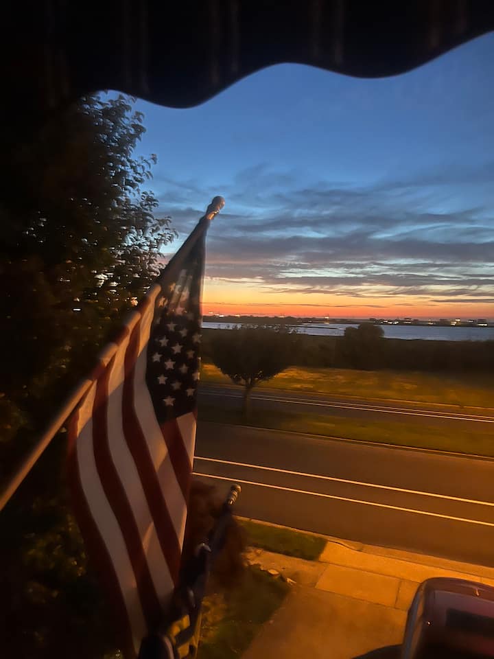 Beautiful Brig Cottage - Brigantine, NJ