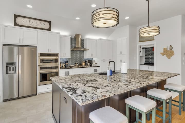 For Discerning Guests: Heart Of Frisco Home - フリスコ, TX