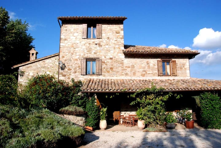 Villa Le Farfalle - Miani Group - Todi