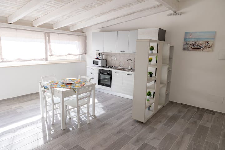 Casa Vacanze Regina Elena 
"Appartamento Limoni" - Balestrate