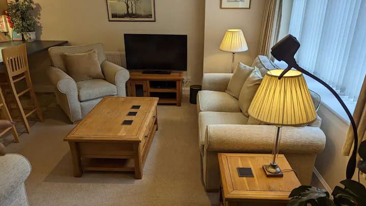 Courtyard Cottage 2 Bed 1 Bath - Bibury