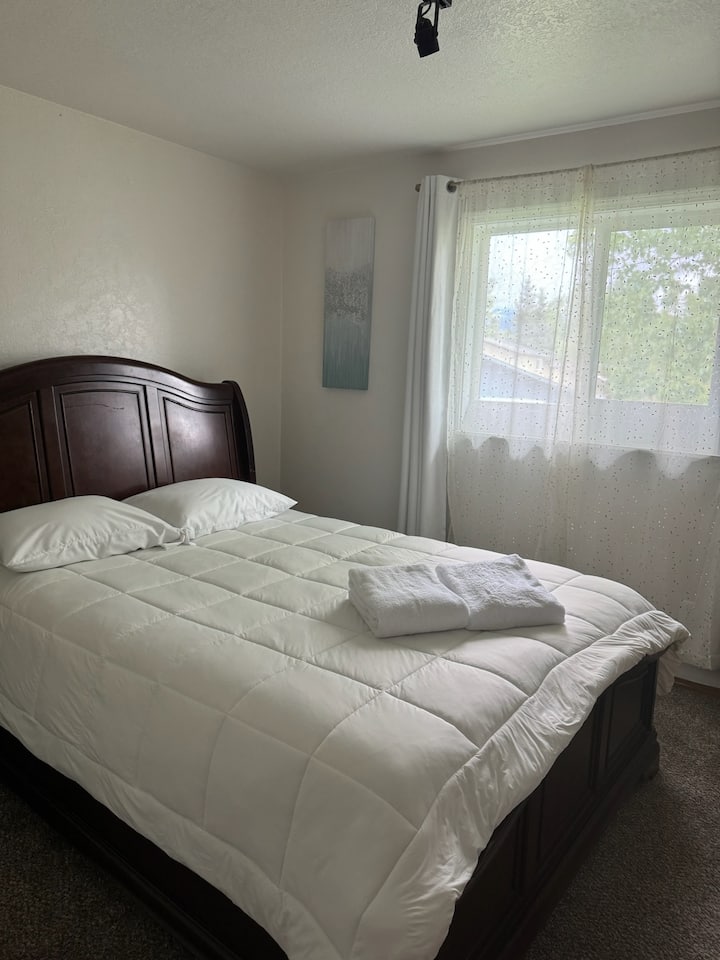 Cozy Townhouse < Quiet Place - Anchorage, AK