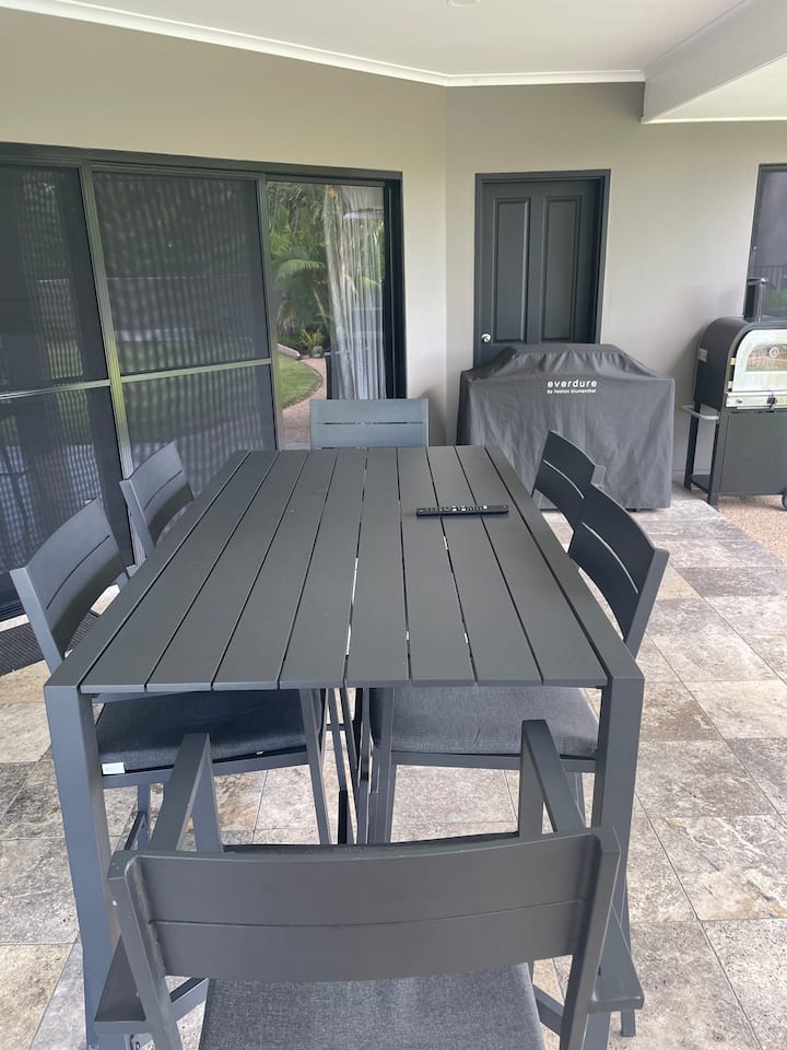 Chilled - Airlie Beach