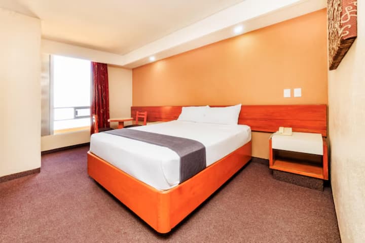 Hotel Hidalgo | Standard Room With City Views - Mexico City