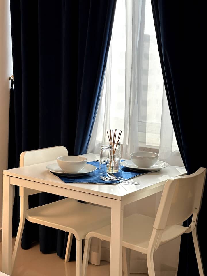 Executive Room In Prime City Center/all-inclusive - Abu Dhabi