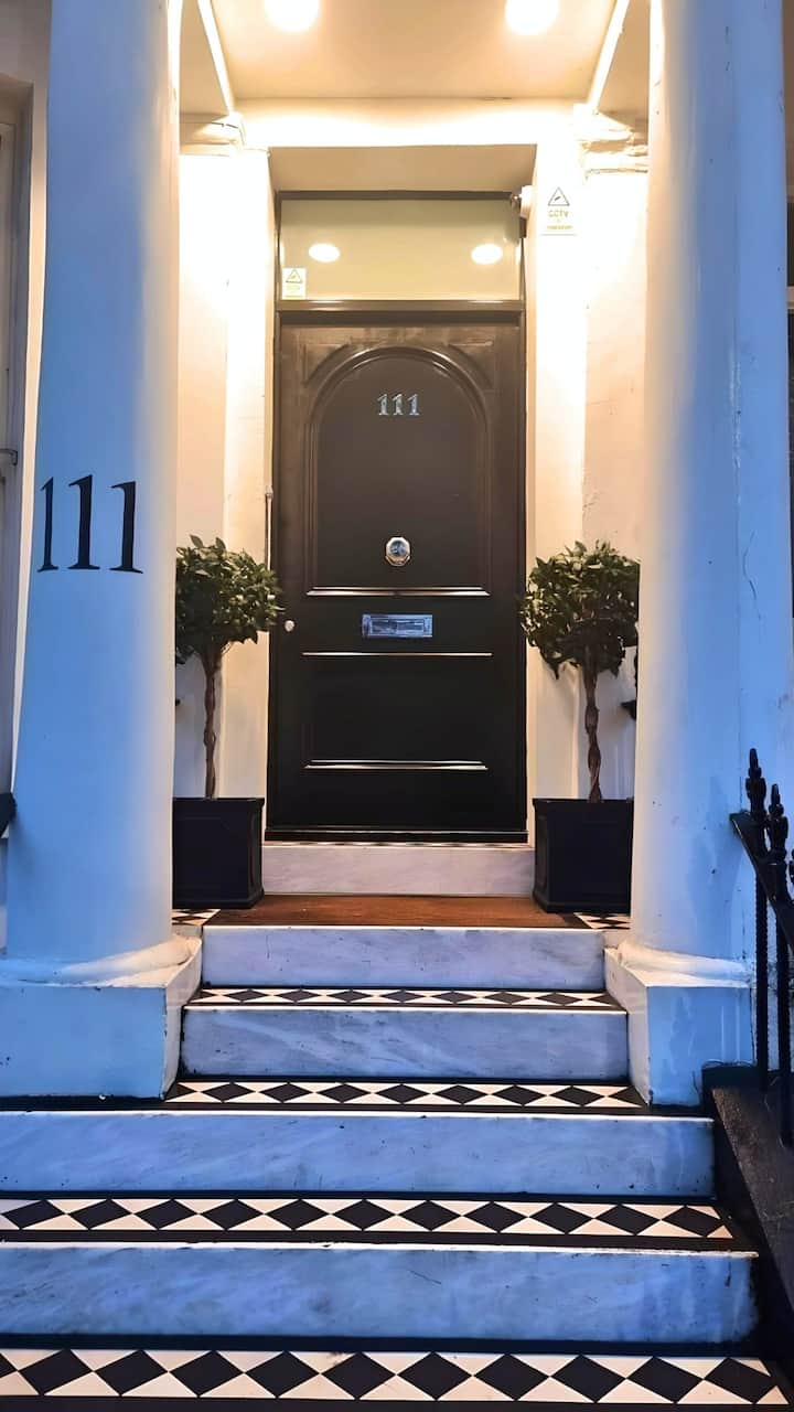 Notting Hill - The One One One! -1- - London