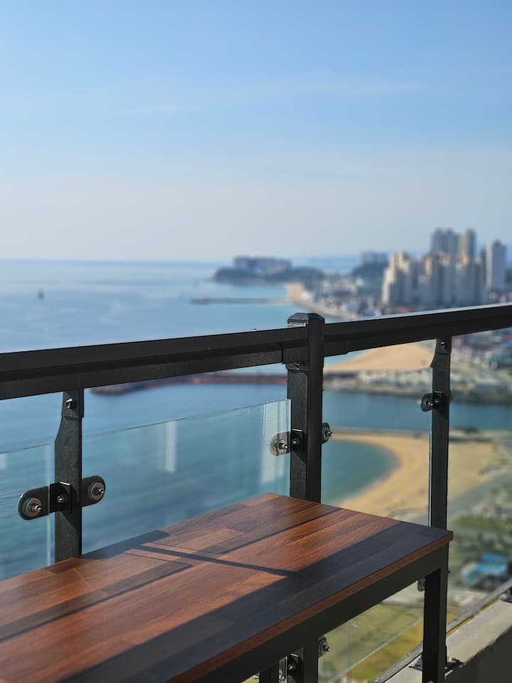 [오션뷰/도보3분]속초씨에 빠지다: 24층 1.5룸 (속초 자이엘라) - Sokcho-si