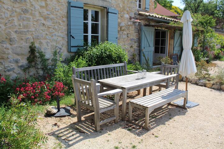 Domaine De La Done: Gîte ‘Amandier’ (10 Personnes) - Montbrun-les-Bains