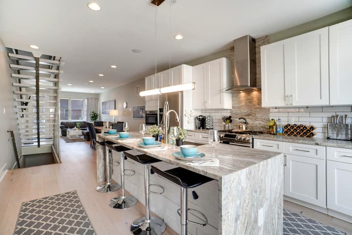 Modern Luxe Townhome | Spacious - Philadelphie, PA
