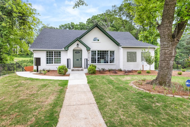 3 Br/3 Ba, Pets Ok, Near Ngmc, Longer Stays Ok - Gainesville, GA