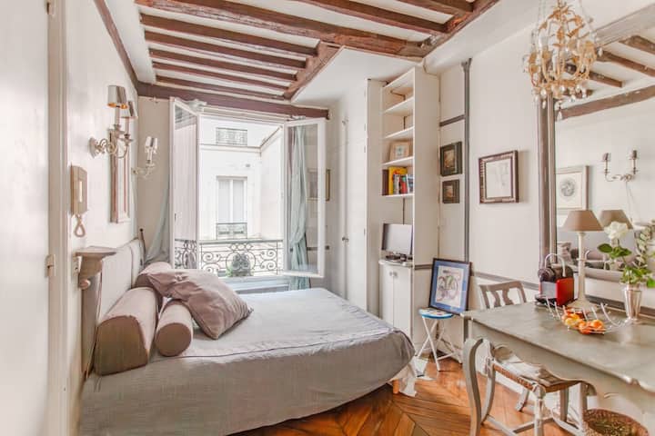 ÎLe St Louis, Chaleureux Studio - París