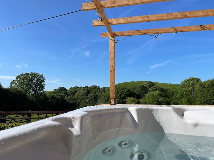 Luxury Cottage With Hot Tub - Warwickshire