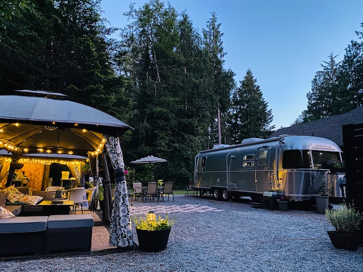 Airstream In The Redwoods - Crescent City, CA