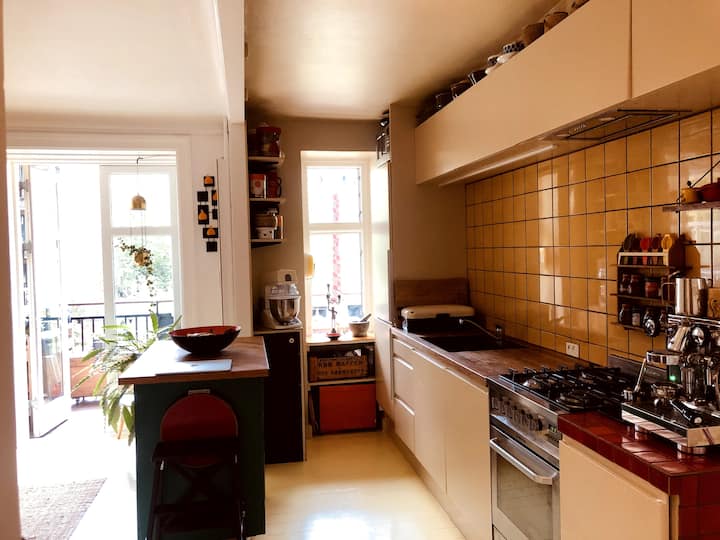 Kreativ Og Farverig Lejlighed - Copenhagen