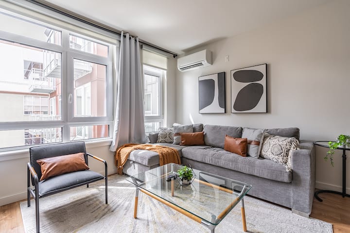 *1br | Views, Rooftop, Gym | Bellevue | Sophari B - Bellevue, WA