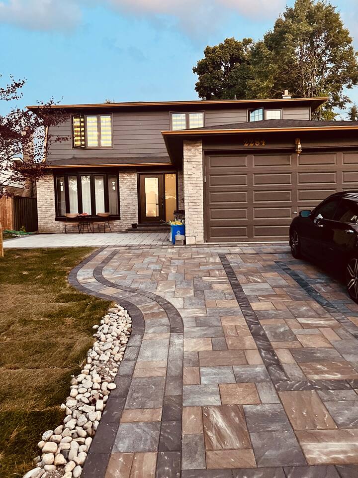 Beautiful 4 Bed Retreat Between Niagra & Toronto - Burlington