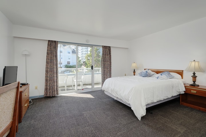 Downtown Victoria Studio - Comfy And Convenient - Victoria