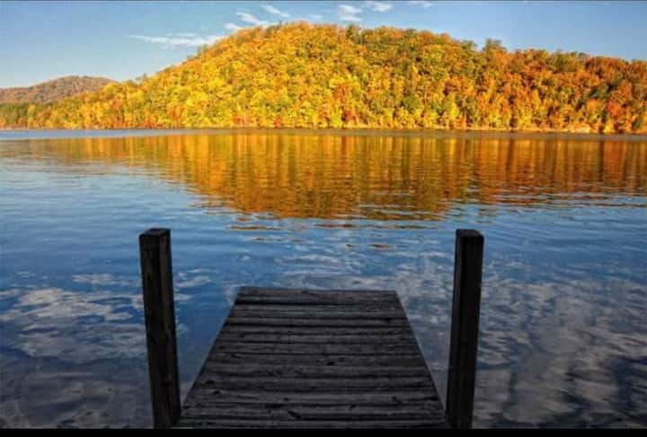 Lake Tillery~
Bikini Point Cottage - Morrow Mountain State Park, Albemarle