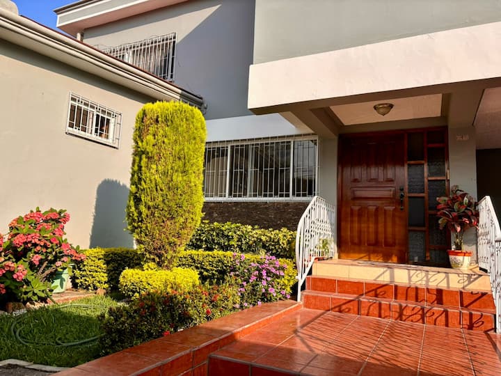 Townhouse Near Intercont. Hotel/multiplaza Tgu - Tegucigalpa