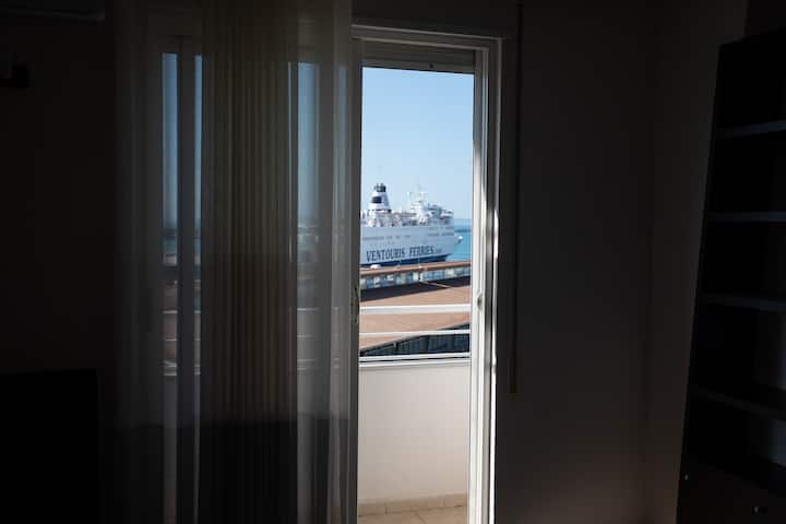 Durres Port View Apartment - Albania