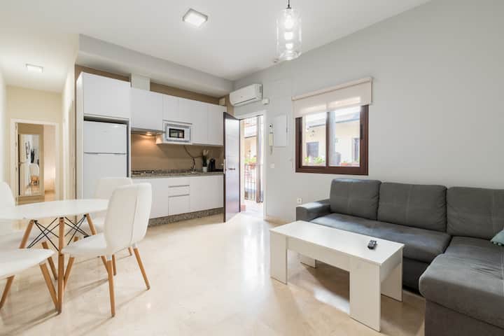 Acogedor Apartamento Familiar En Patio Sevillano - Seville
