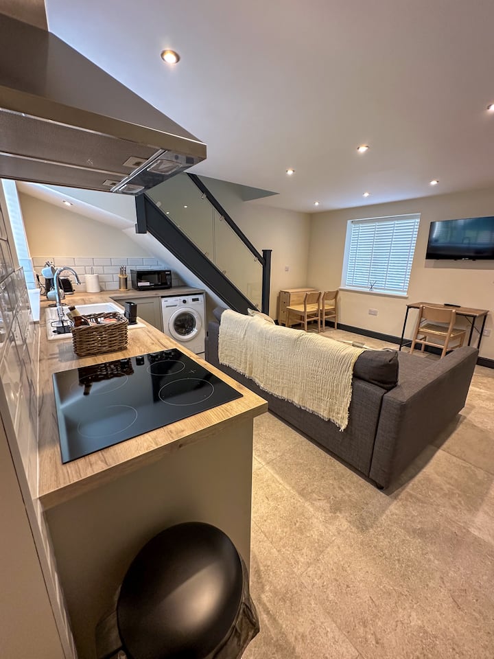 Charming Guesthouse - Solihull