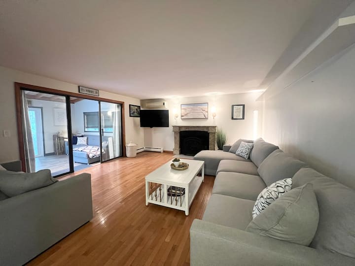 The Mashpee Escape! Walk To Pond - Sandwich, MA