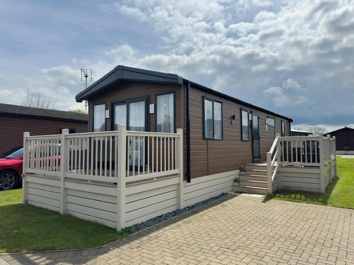 Primrose Lodge, Luxury Retreat - Malton