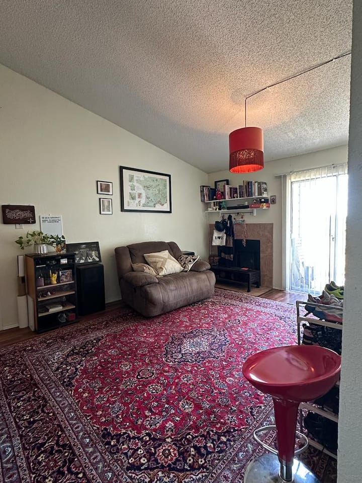 2br/2bt In East Riverside - Austin, TX