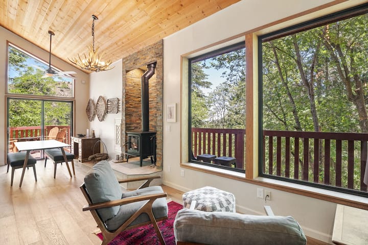 Weston Lodge Near Summerhaven - Mount Lemmon, AZ