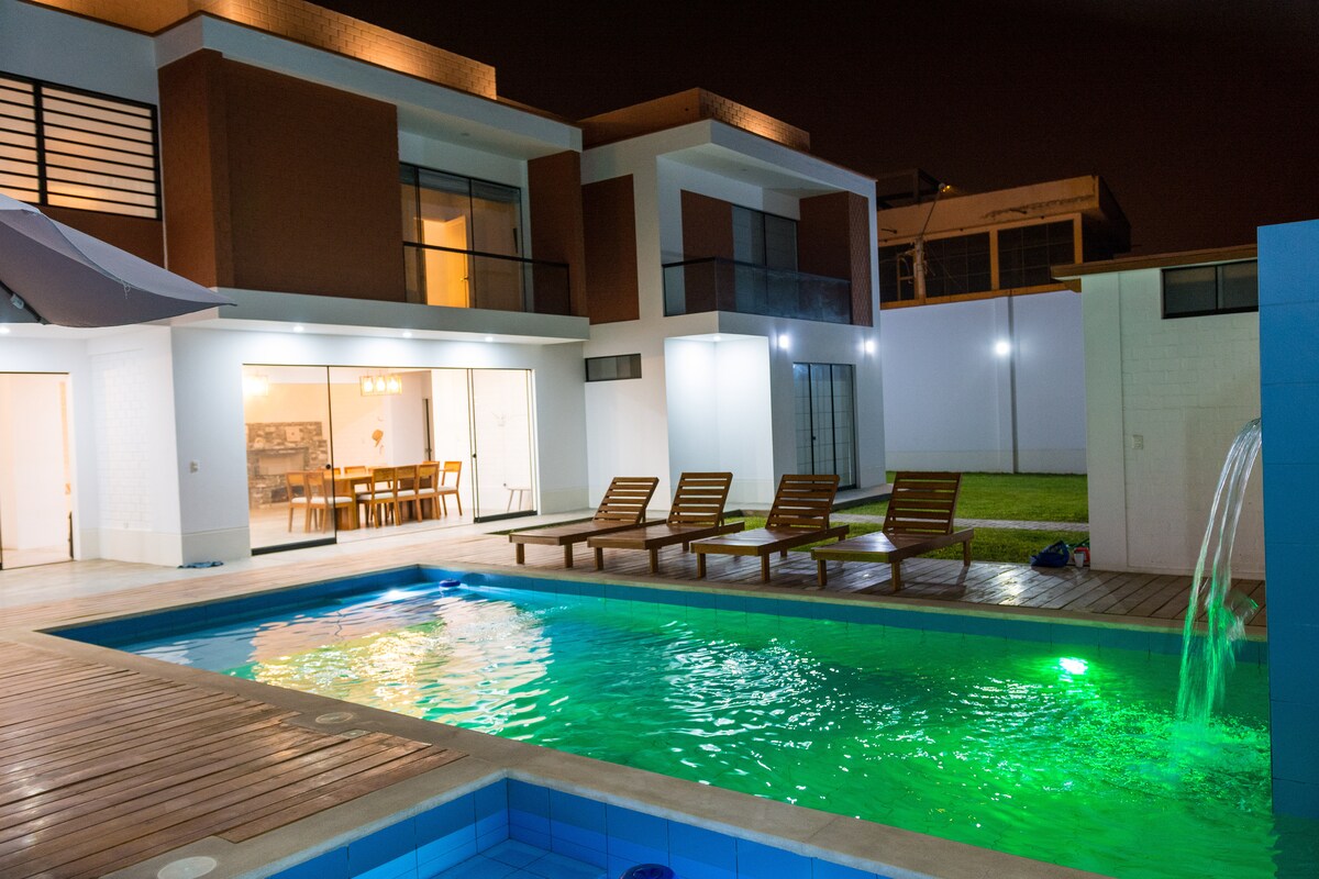 Chilca Casa Hermosa - Cottages for Rent in Chilca, Gobierno Regional de ...