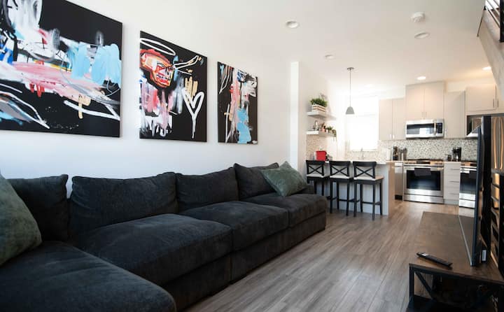 Modern Artful Townhome By Zoo - Queen Anne - Seattle