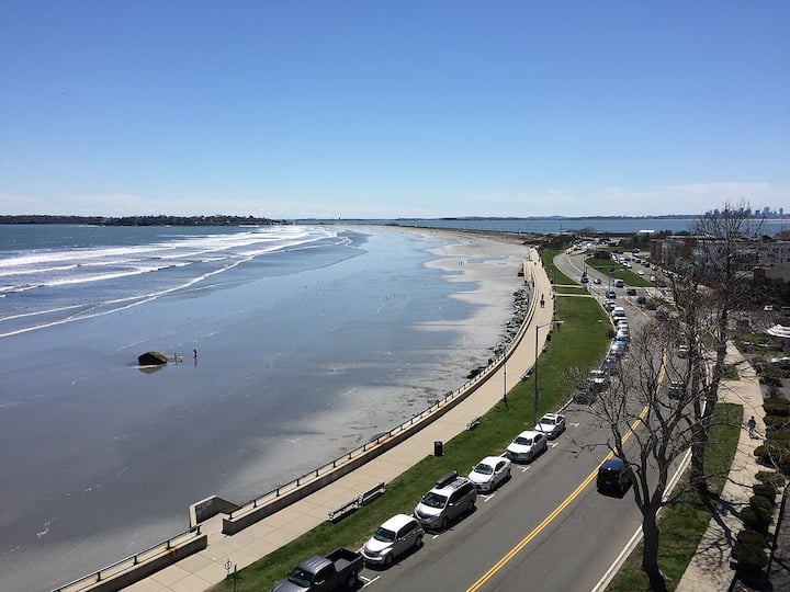 Condo At The Beach : Queen Bed - Lynn, MA