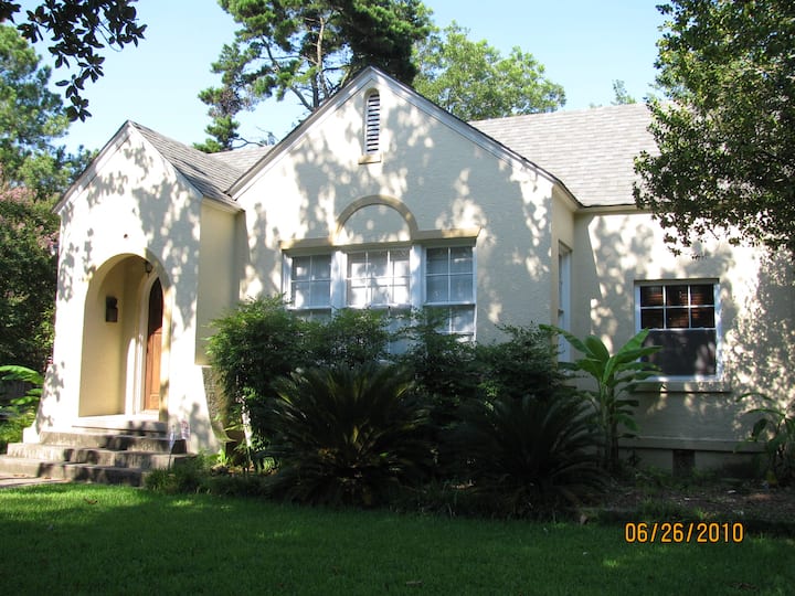 French/english B&b - Baton Rouge, LA
