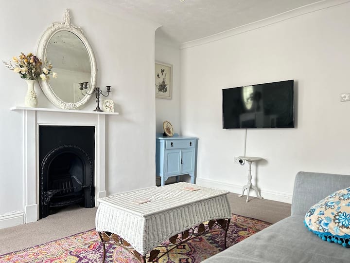 Cosy 1 Bed Flat In Town Centre - Folkestone