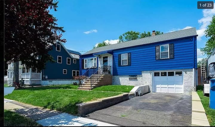 Single Family House 3 Roo 1 Bath - Bridgewater Township, NJ