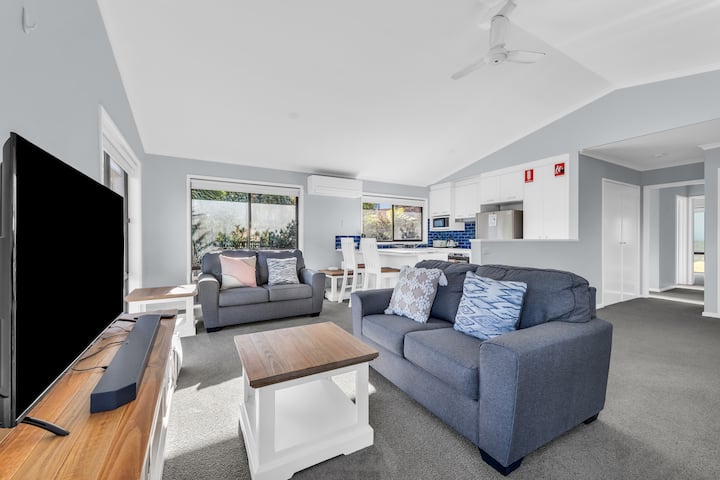 Tura Beach Getaway On Telopea - Merimbula