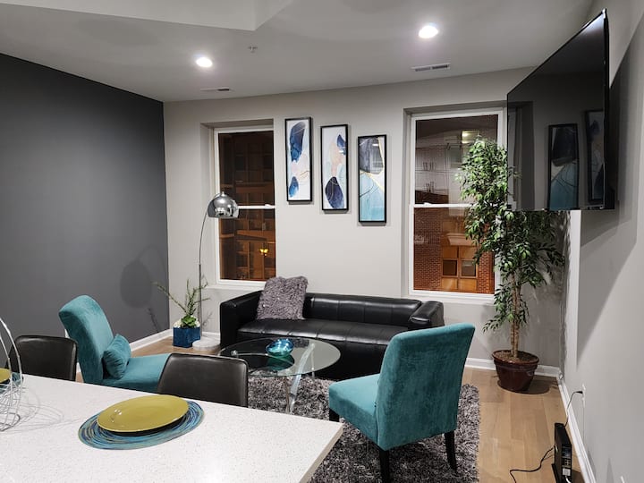 Modern Quaint Abode - Baltimore, MD