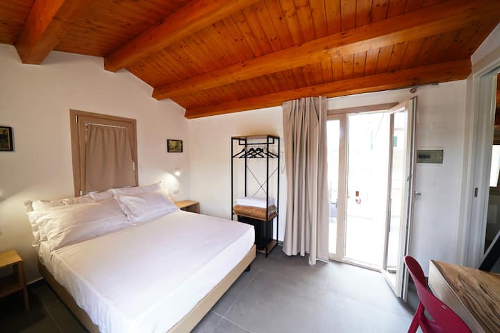 B&b Ducas Rooms And Suite - Lascari