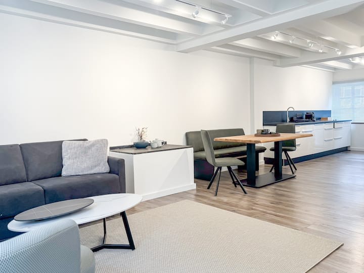 Apartment Mit Neuem Bad+ Doppelzimmer Mit Balkon - Düsseldorf Airport (DUS)