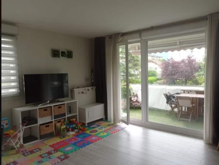 T4 Garage/proche Lac/fifa - Annecy