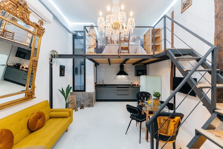 1 Br / 1 Bt. Santuario En Plaza De Chueca. - Madrid