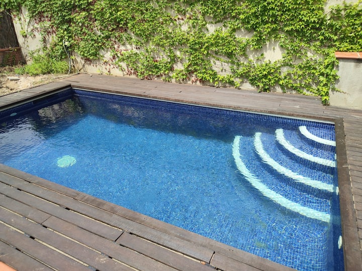 Family House With Private Pool Near Barcelona - Terrassa