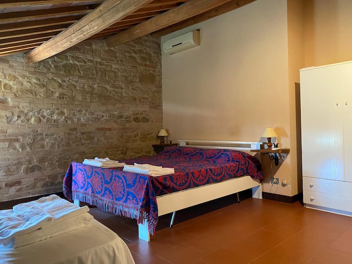 Mezzanine Room With Private Bath - Macerata
