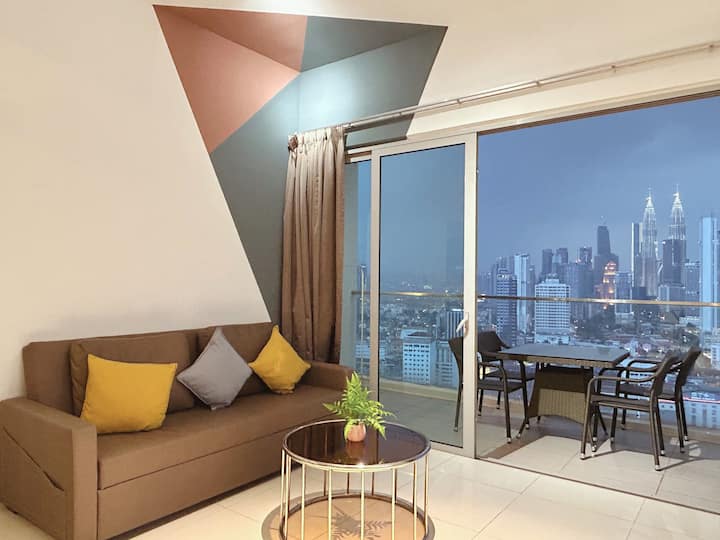 22 Kl City 2bedroom With Balcony Klcc View & Pools - Kuala Lumpur