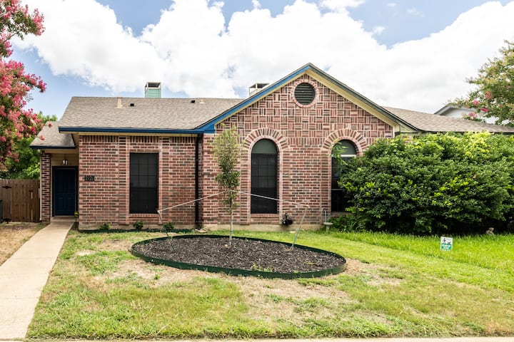 Spacious Duplex – World Cup Fun - Grapevine, TX