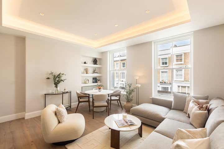 3 Bed Home With Terrace In Portobello Road Corner - London